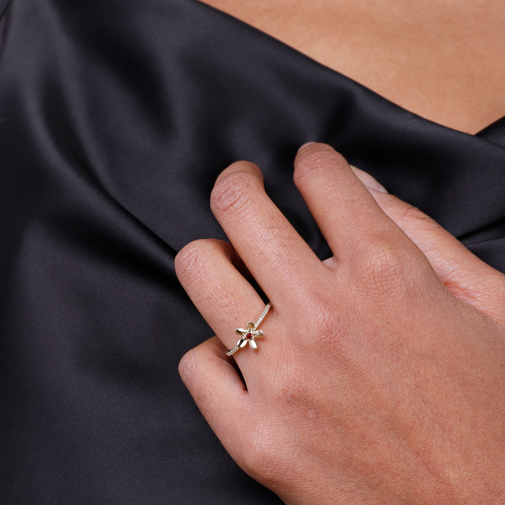 Floral Ring – Luvente