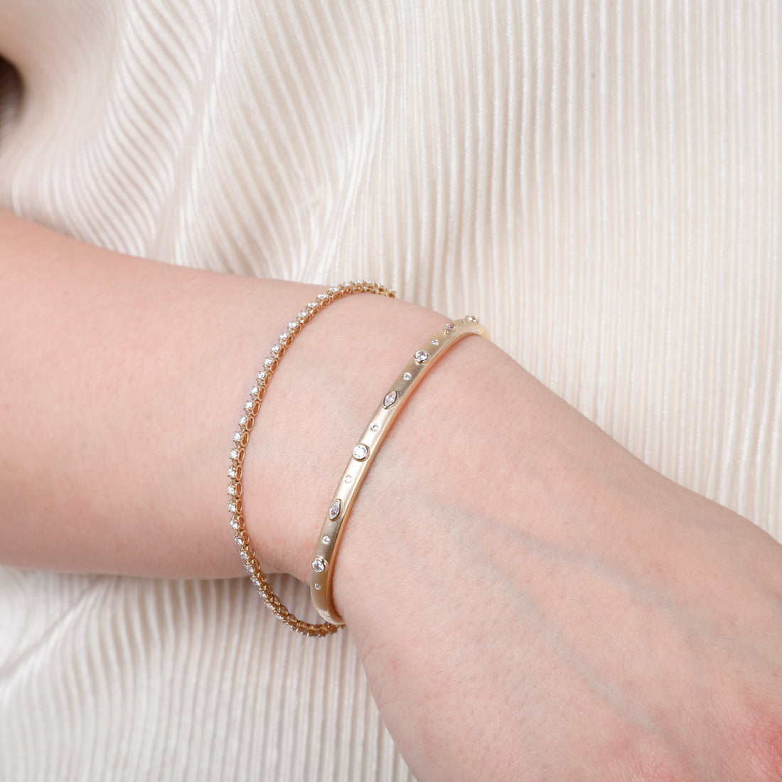 Matte Gold Layering Bangle – Luvente